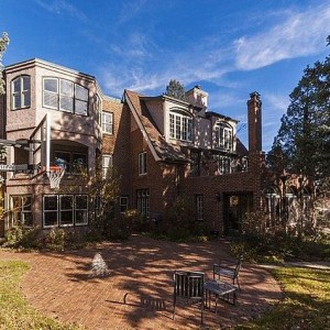 Inside The Infamous Home of JonBenet Ramsey - ZergNet