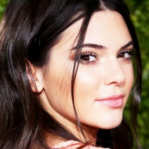 This Is Kendall Jenner's 11-Minute At-Home Workout Routine - ZergNet