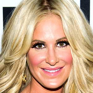 Kim Zolciak Writes Sweet Note to Husband After Son's Surgery - ZergNet