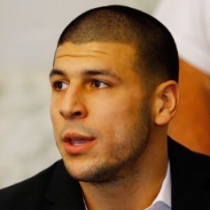Authorities Release Aaron Hernandez’s Alleged Suicide Note - ZergNet