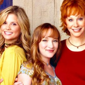 What the Cast of 'Reba' Looks Like Today - ZergNet