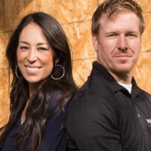 How 'Fixer Upper' Couples are Cashing in on Chip and Jo's Fame - ZergNet