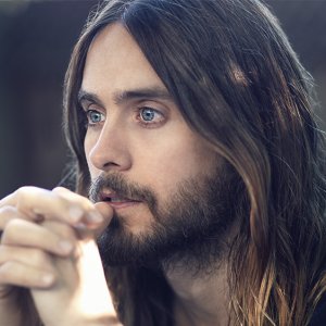 Jared Leto Pays Tribute to Bennington and Cornell at VMA's - ZergNet