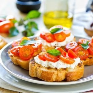 4-Ingredient Snacks That Are Perfect For Midday Snacking - ZergNet