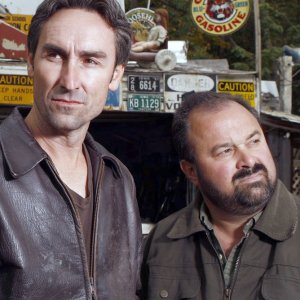 The Untold Truth of 'American Pickers' - ZergNet