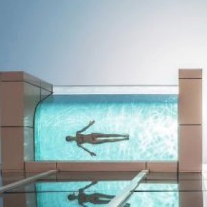 The 6 Most Daring Swimming Pools In The World - ZergNet