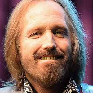 The Untold Truth Of Tom Petty - ZergNet
