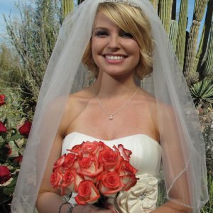 What the Biggest Fans Never Knew About TLC's 'Four Weddings' - ZergNet