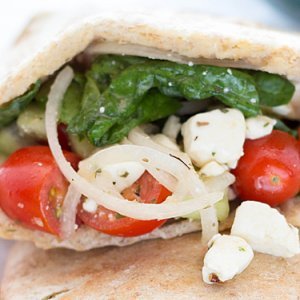 Light and Filling Lunches That Don't Require a Ton of Work - ZergNet