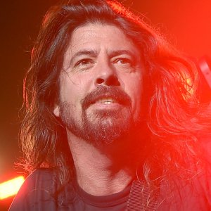 What Every Dave Grohl Fan Should Know About the Rocker - ZergNet