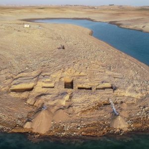 Ancient Palace From Mysterious Empire Discovered in Reservoir - ZergNet