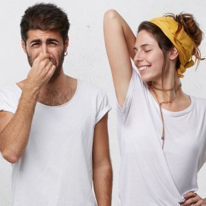 The Real Reason Why People Stop Wearing Deodorant - ZergNet