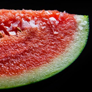 Why You Should Add Salt to Your Fruit - ZergNet