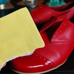 3 Quick Fixes for Annoying Shoe Problems - ZergNet