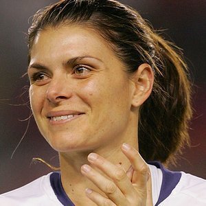 Here's What The '99 US Women's World Cup Team Looks Like In 2021 - ZergNet