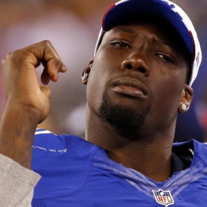 The First Look At Jason Pierre-Paul's Hand - ZergNet