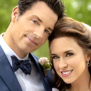 Hallmark Actors With The Best On-Screen Chemistry - ZergNet